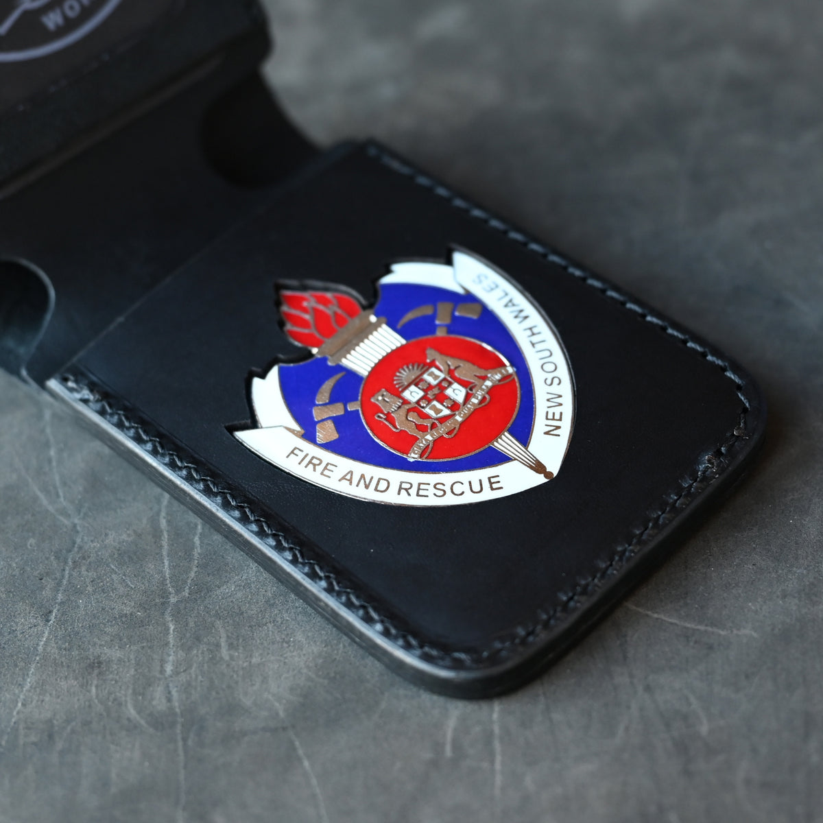 Badge Wallets - How to fit your badge